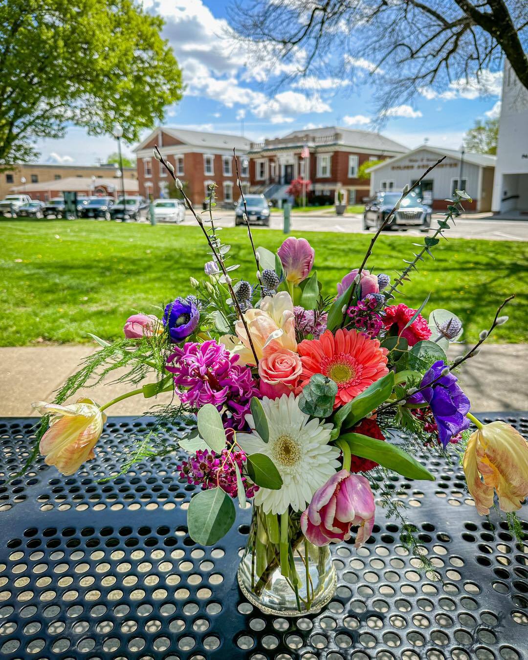 Home | Rosebud & Co. | Flower & Plant Shop